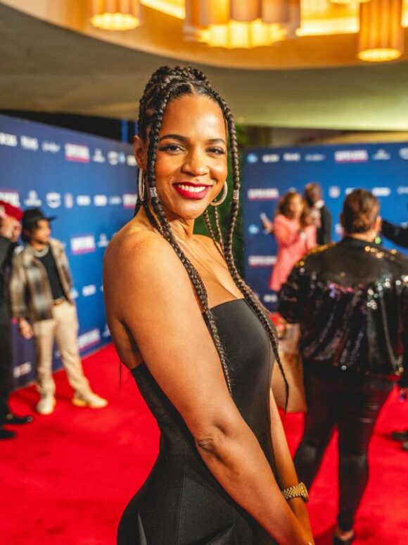 Unlocking the Game: Introducing Ladies Playbook for NFL Families ...